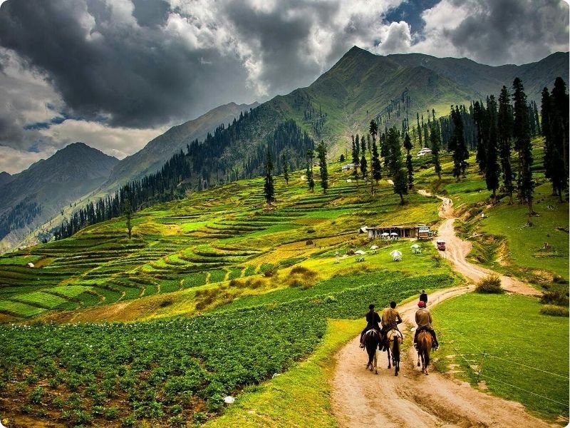 Naran Kaghan Tour Packages 2025 - GetOut Adventure